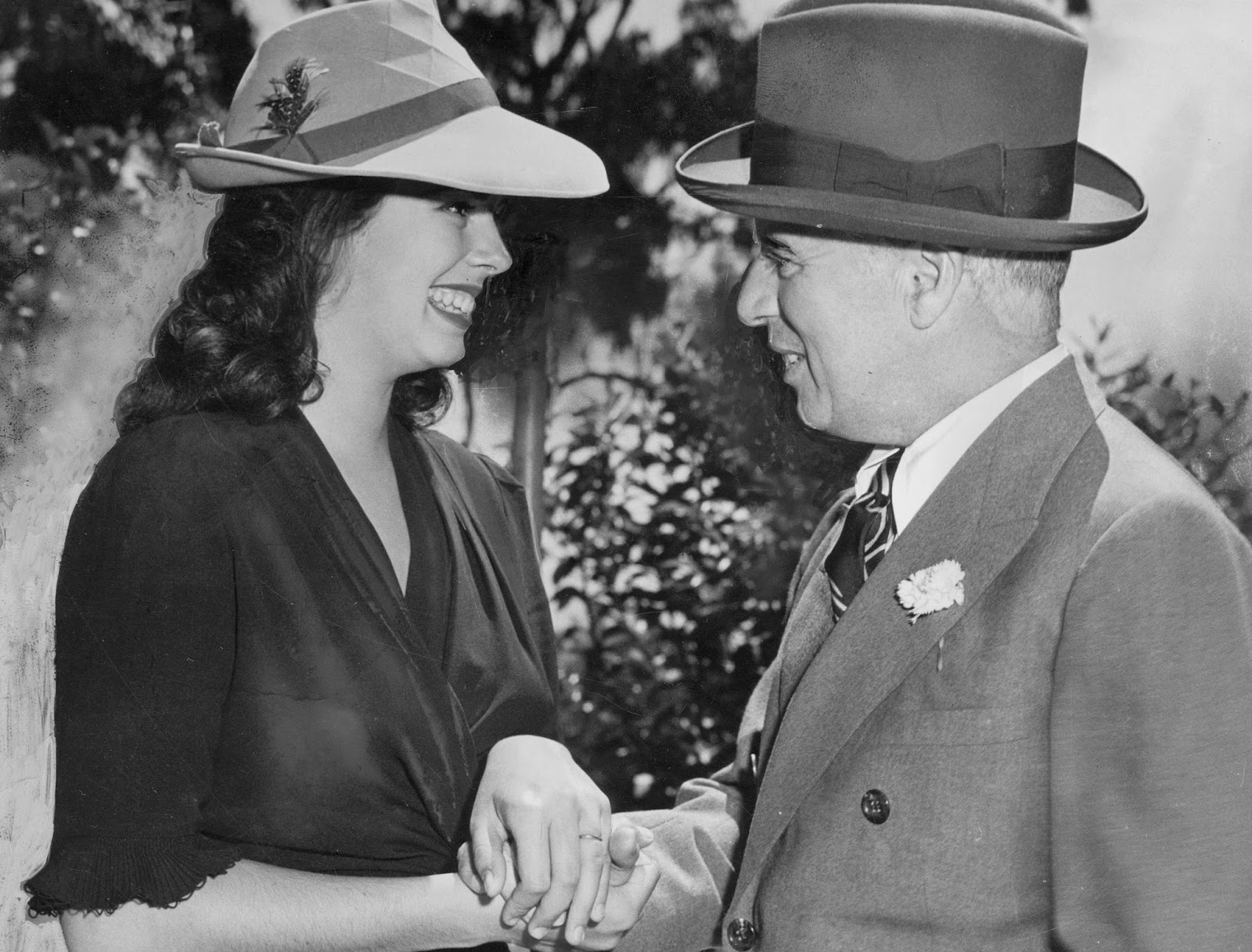 O inusitado triângulo amoroso entre Charlie Chaplin, JD Salinger e Oona ...