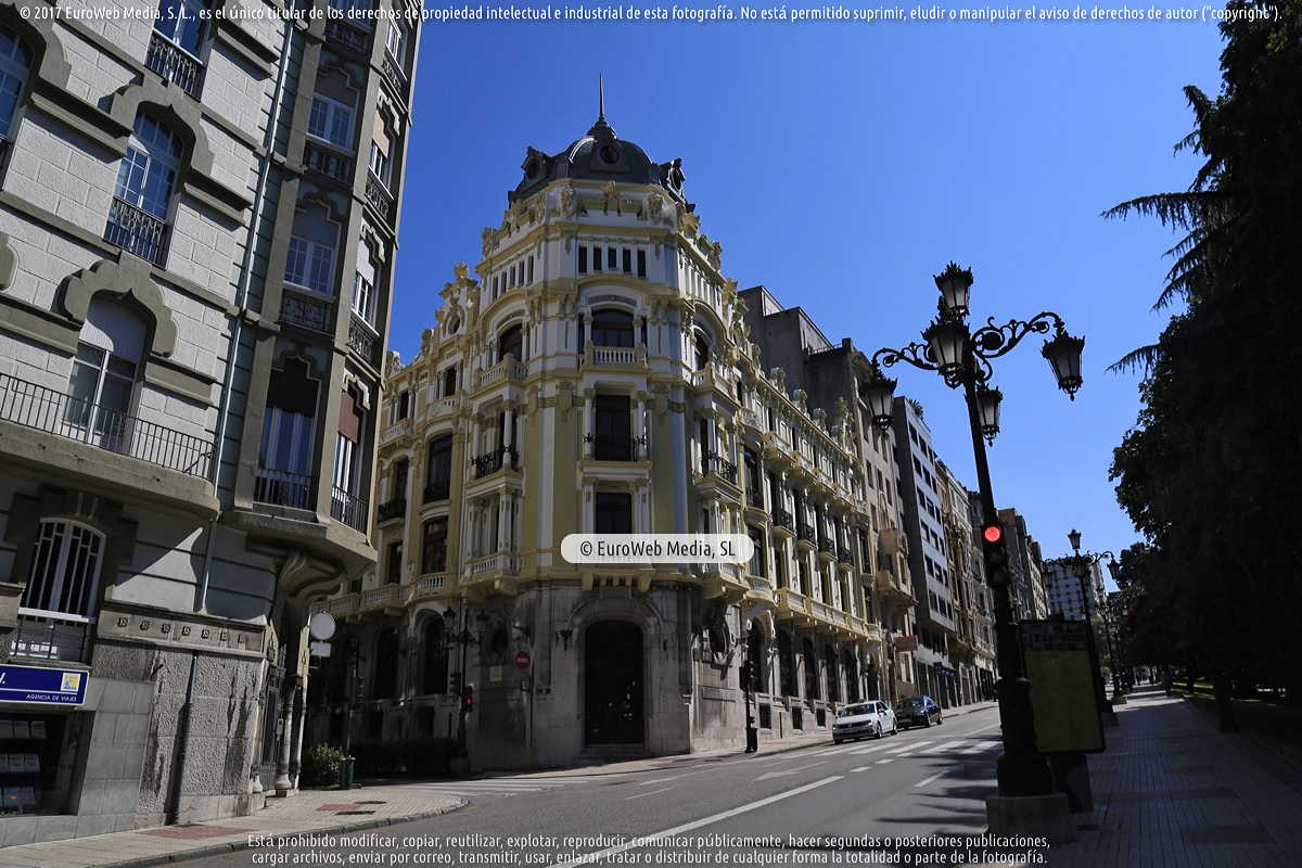 Yo trabaje en Banesto: GRANDES OFICINAS DE BANESTO : OVIEDO
