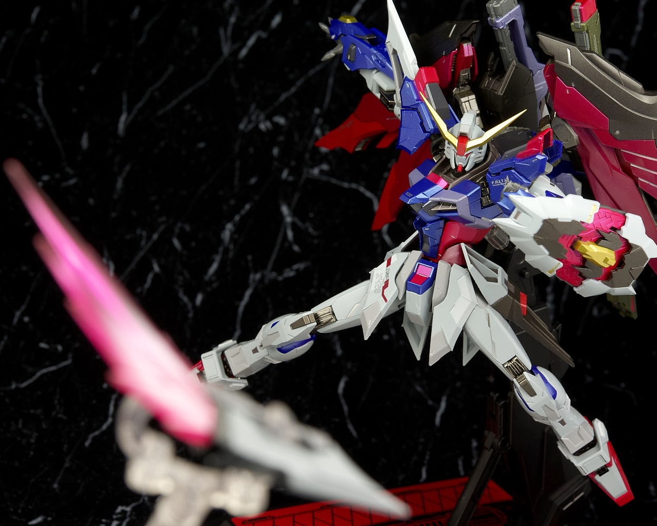 GUNDAM GUY: Metal Build 1/100 Destiny Gundam - Review by Hacchaka