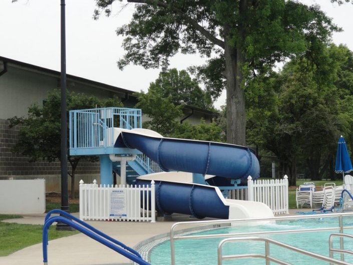 Play St. Louis: Heman Pool, University City