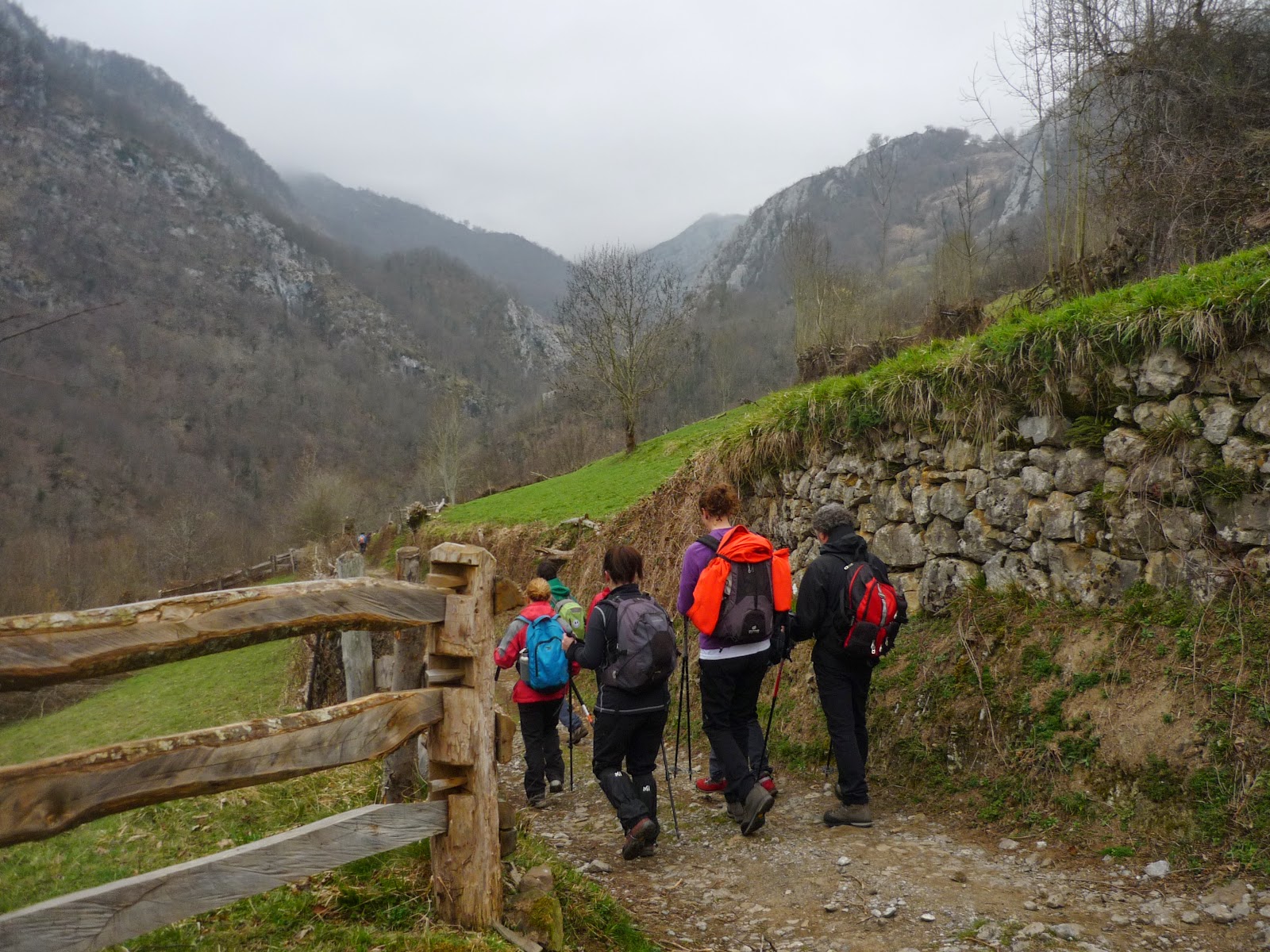 Camudando'l camín: Caliao (Casu) - Cabeza L'Arcu