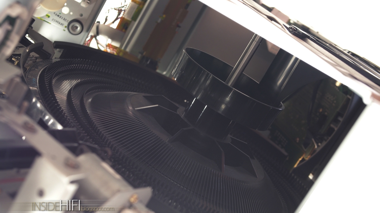 Inside Hi-Fi: Kenwood DPF-J9030