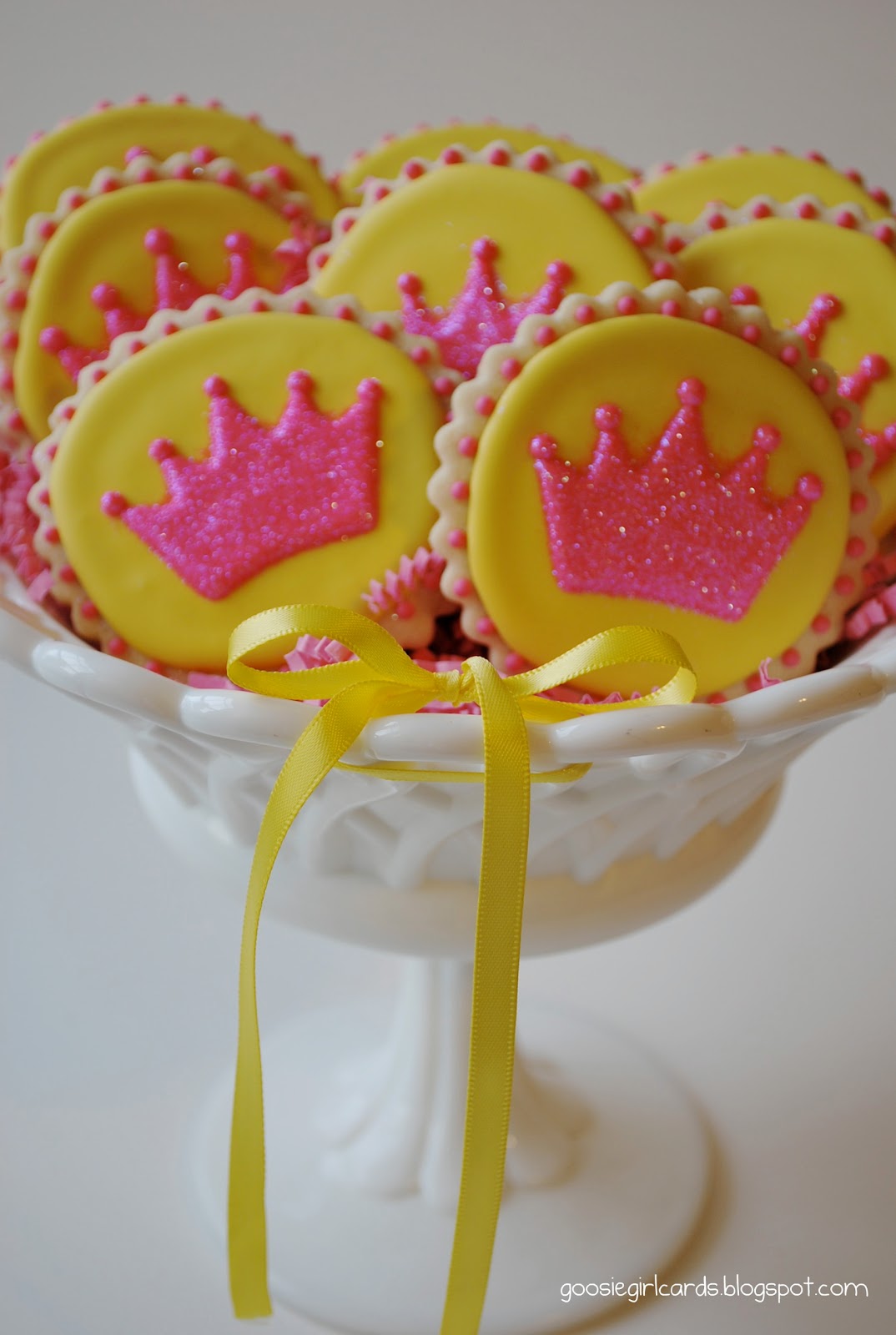 Goosie Girl: Sweet Friday - Sparkly Princess Crown Cookies