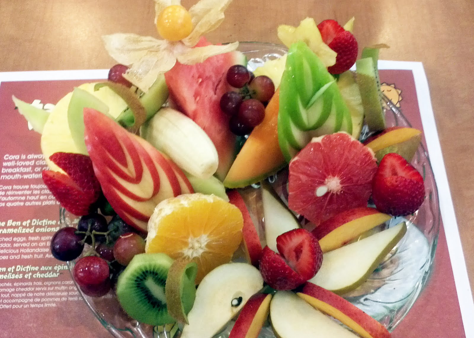Where the Veggies Are: Restaurant Review - Fresh Fruit at Cora's