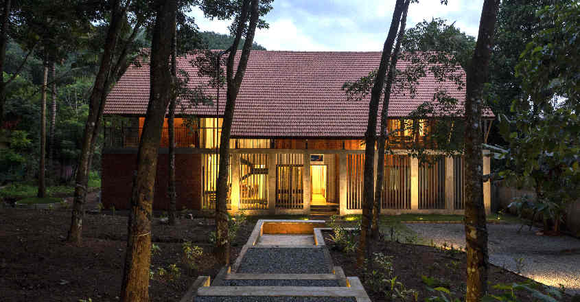 4 Bedroom Heat Resistant Home Design with Free Plan - Kerala Home Planners