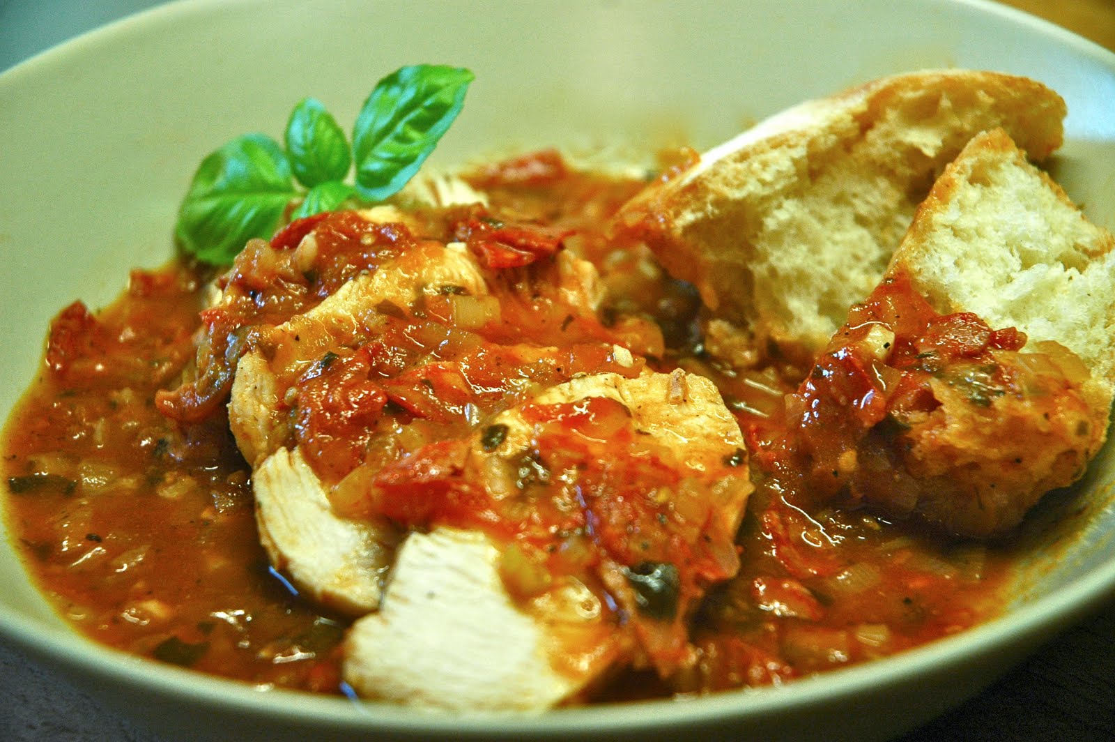 Olio Aglio: Tomato Chicken Stew