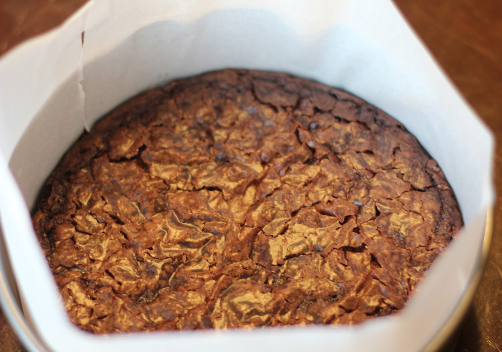 Sprinkle Some Sunshine!: snickers ice cream cake party!