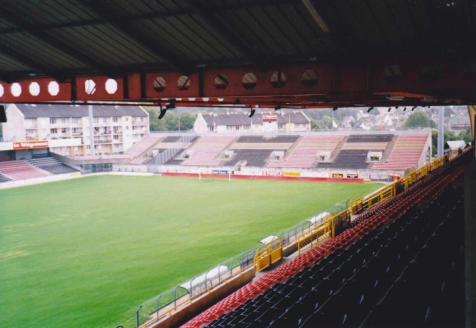 Extreme Football Tourism: FRANCE: En Avant Guingamp