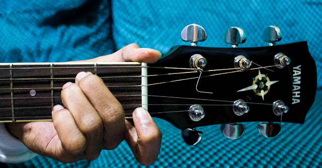 Kunci Dasar Gitar Beserta Gambarnya - Yuk Belajar Gitar