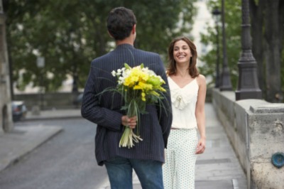 Romance Tips: 5 Things Romantic Men Know (Huffingtonpost) « The Chronicled