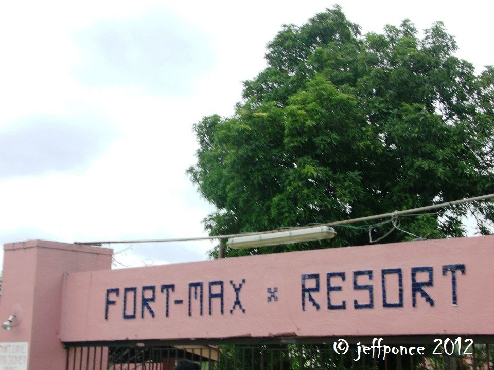 Bisayang Manlalakbay around the Philippines: Fortmax Resort & Swimming ...