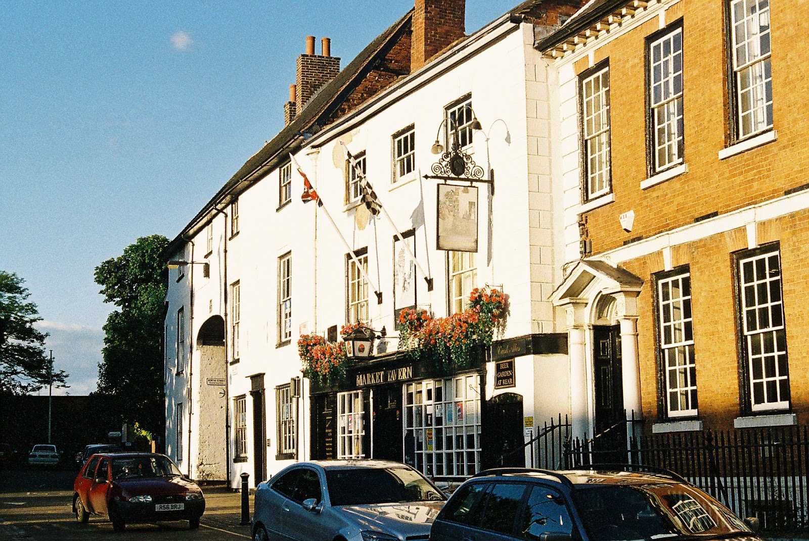 Pubs: Then & Now: #250 Market Tavern, Atherstone, Warwickshire : 1995 ...