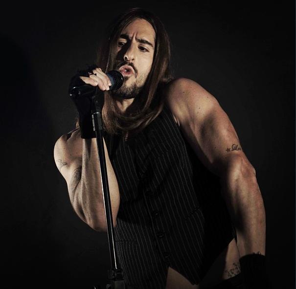 Music: Photo: Marcos Mion wears Anthony Kiedis on a campaign "We Love ...
