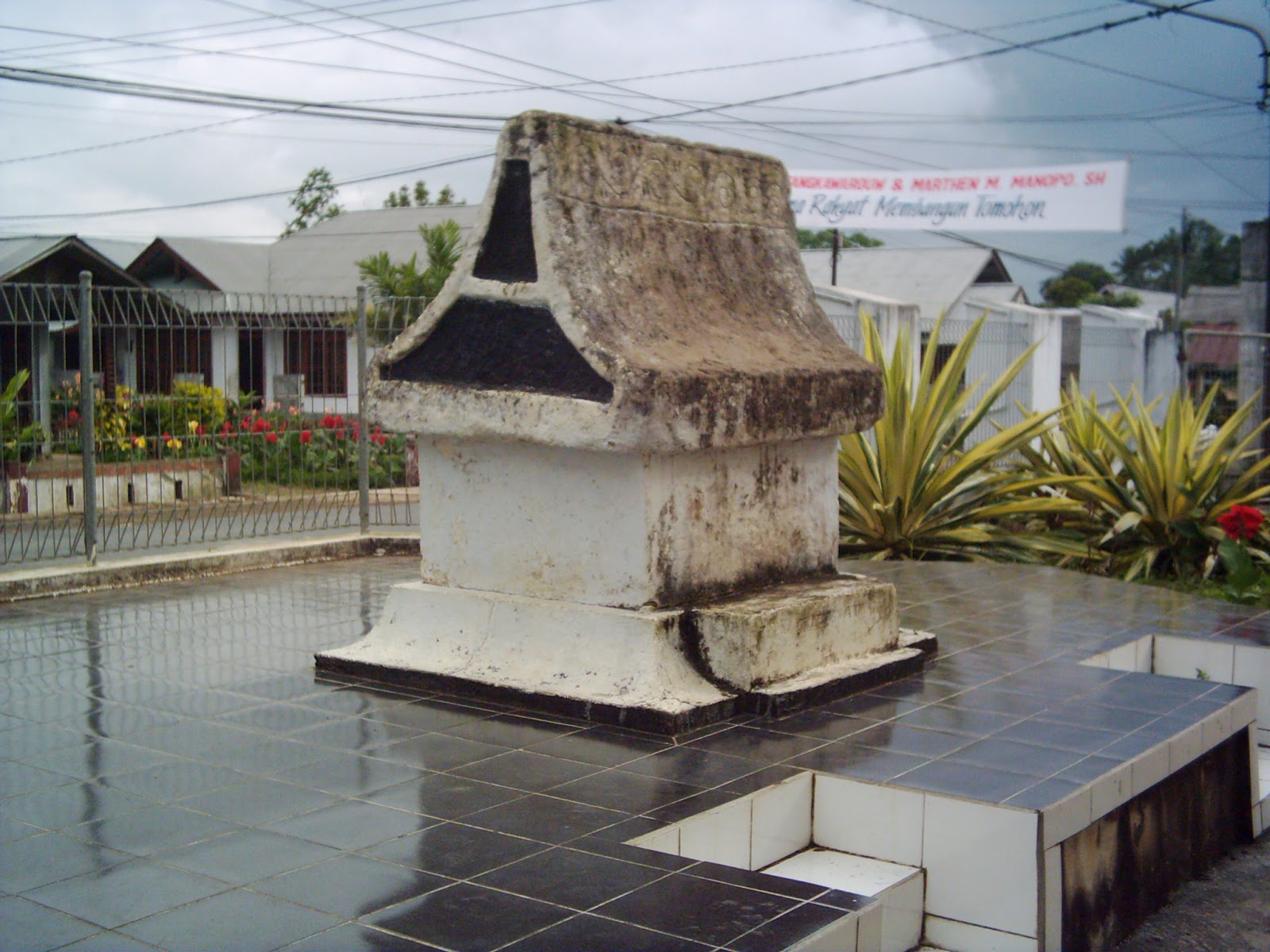 Jelajah Sejarah Manado: Kisah Supit, Lontoh dan Paat (2)