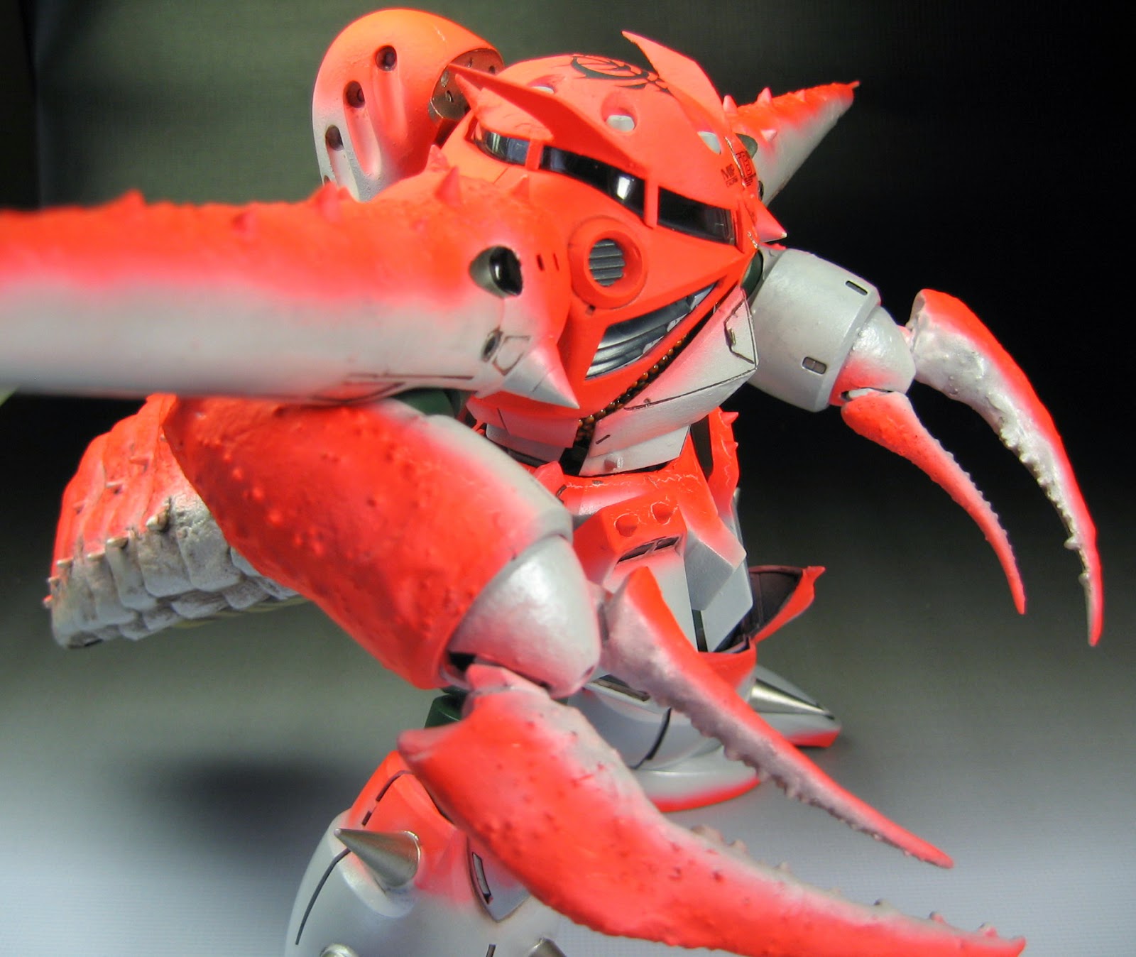 Custom Build: 1/100 Queen MSM-07 Z'Gok