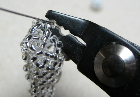 How to Safely Remove Beading Mistakes / The Beading Gem