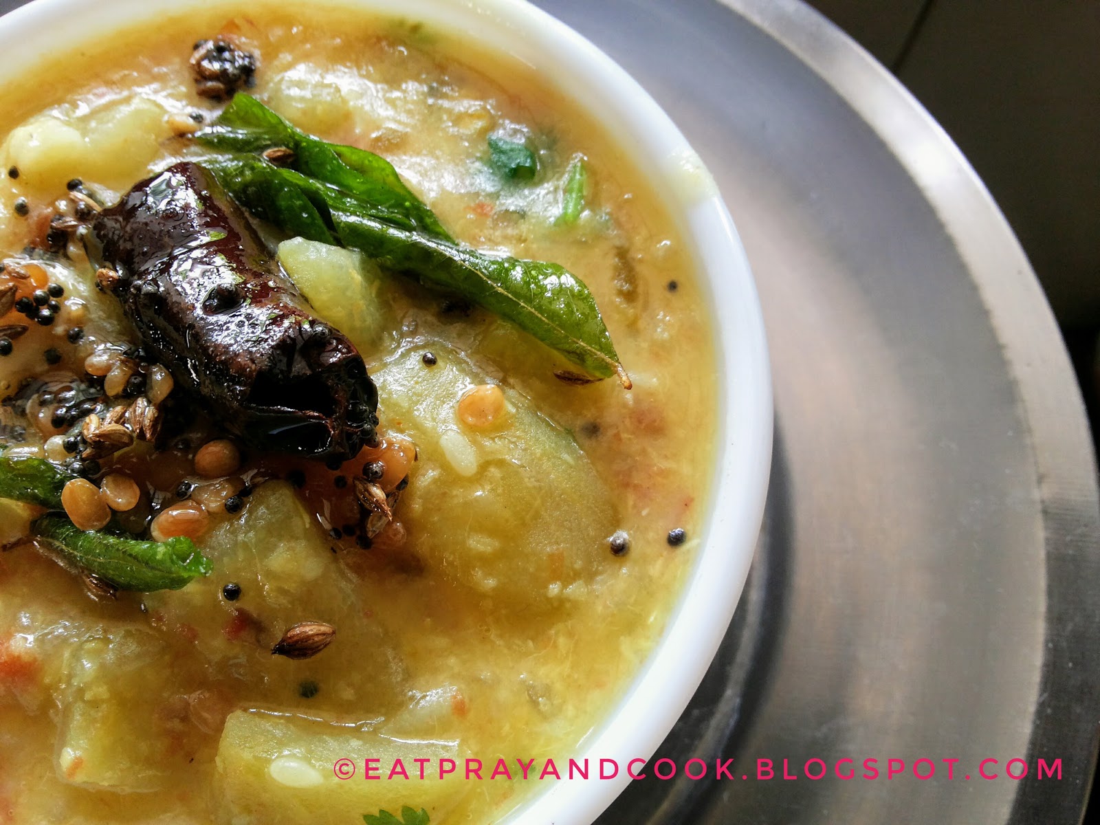 Eat Pray and Cook: Sorakkai Kootu / Bottle Gourd Dhall