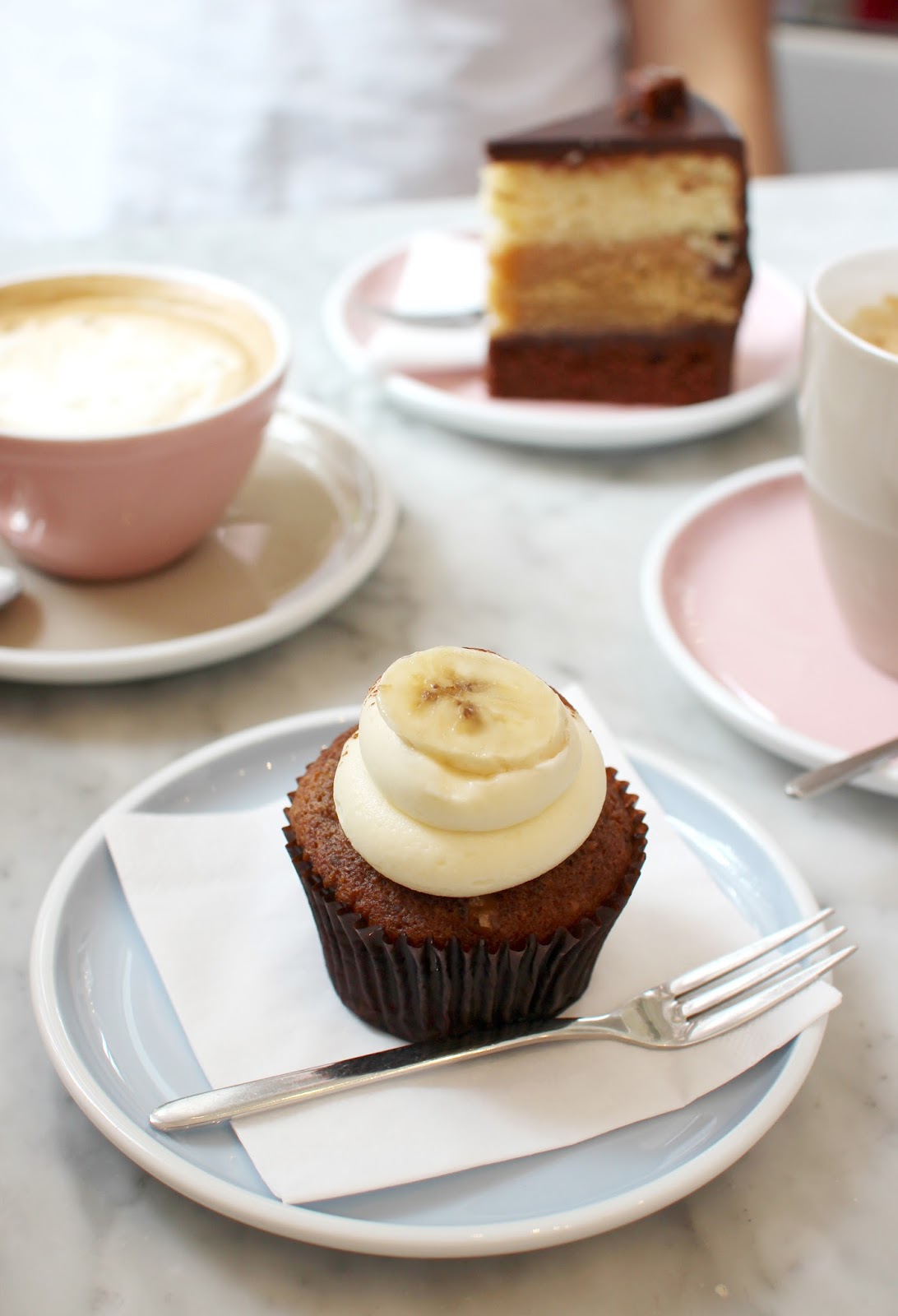 Peggy Porschen Cakes: The most Instagrammable bakery in London - Zoey ...