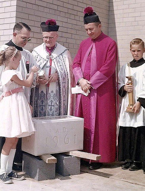 CONSULTORIO LITÚRGICO: MANTELETE