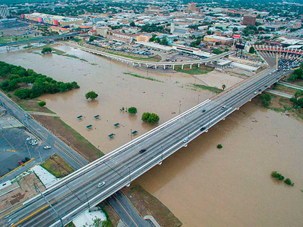 Se desborda el Río Bravo, alerta en Nuevo Laredo - Frontera al Rojo Vivo