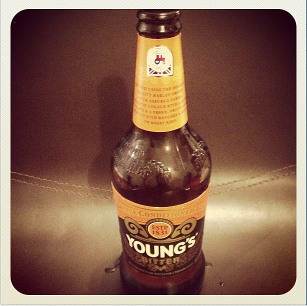 The Genuine Beer Blog: Young's Bitter - Bottled Conditioned Ale