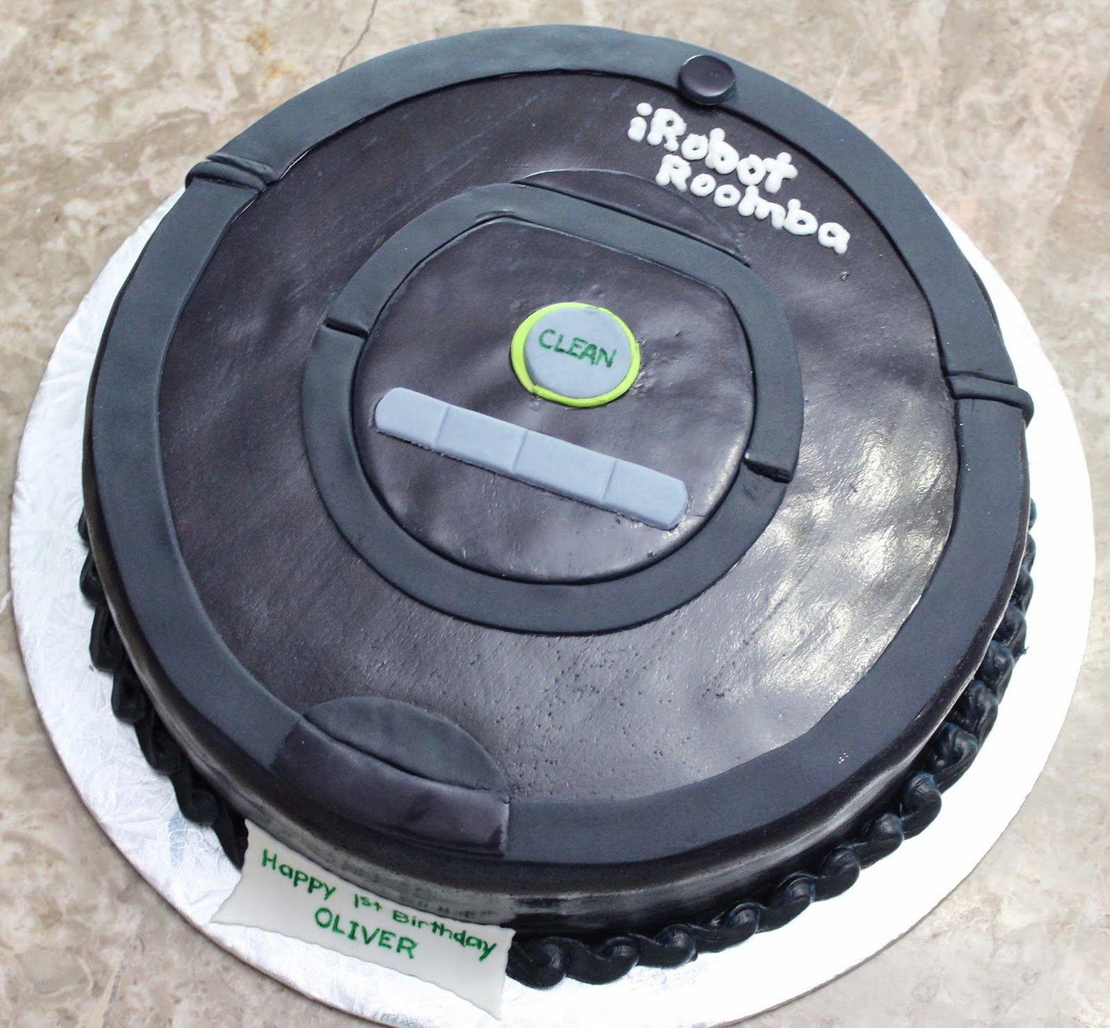 Love Dem Goodies: IROBOT ROOMBA CAKE