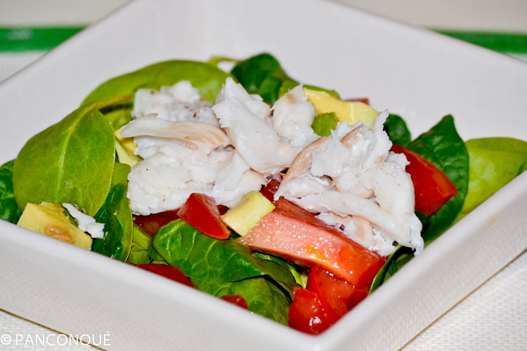 ¿Panconqué?: Ensalada de pescado con salsa de yogur