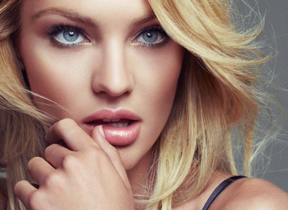 Victoria's Secret Angels: VS Makeup