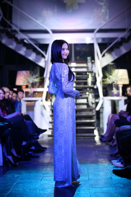 Ngoc Trinh With Beautiful Dress 1000 Asian Beauties Part 1 1000asianbeauties