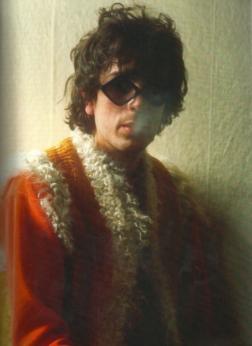 A Dandy In Aspic: Syd Barrett - 1960's Peacock Style Icon