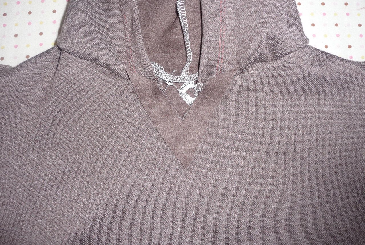 Handmade Intentions: Hooded Sweatshirt Tutorial