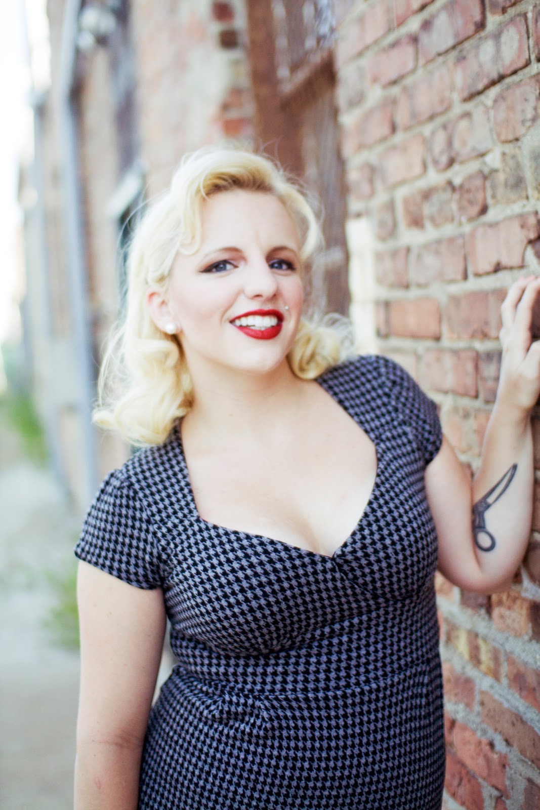 Free Falling The Pin Up Files