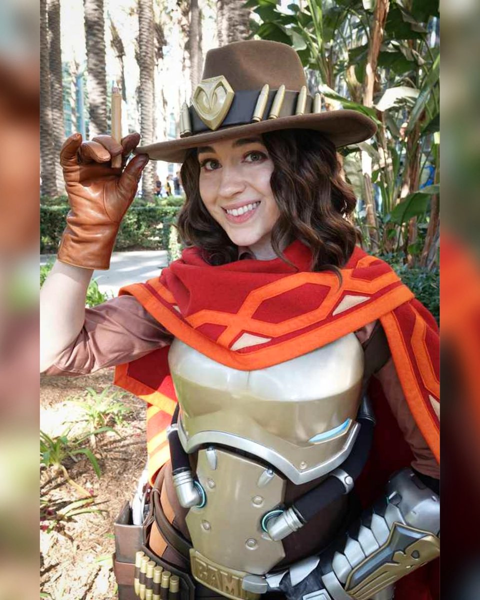 STRUCK FIRST: Oshley Cosplay as McCree!