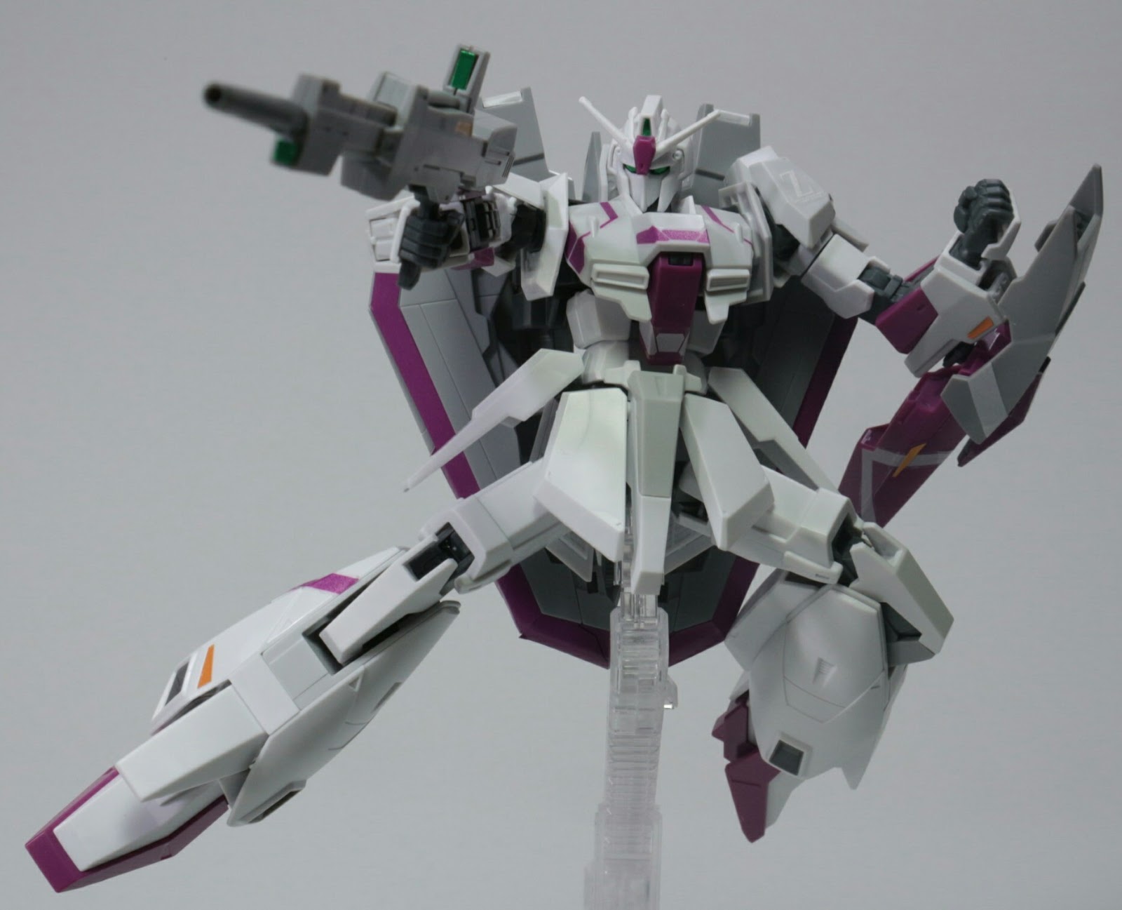 [ Review ] - HGUC 1/144 - Zeta III The Gundam Base Limited