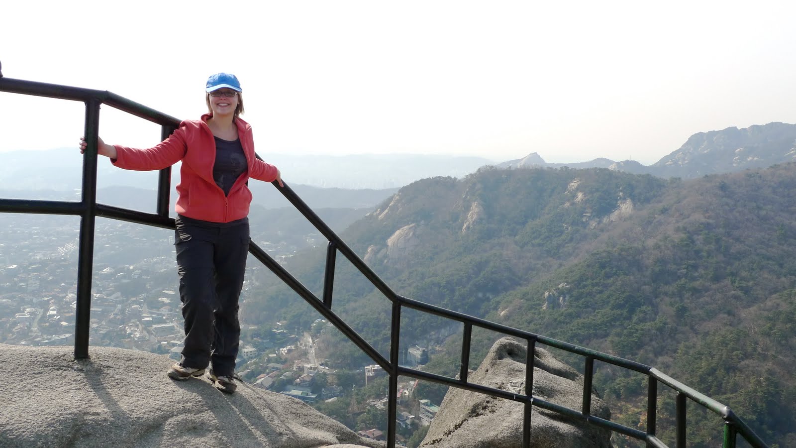 Rhee & Rhee: Hiking Bugaksan & Bukhansan