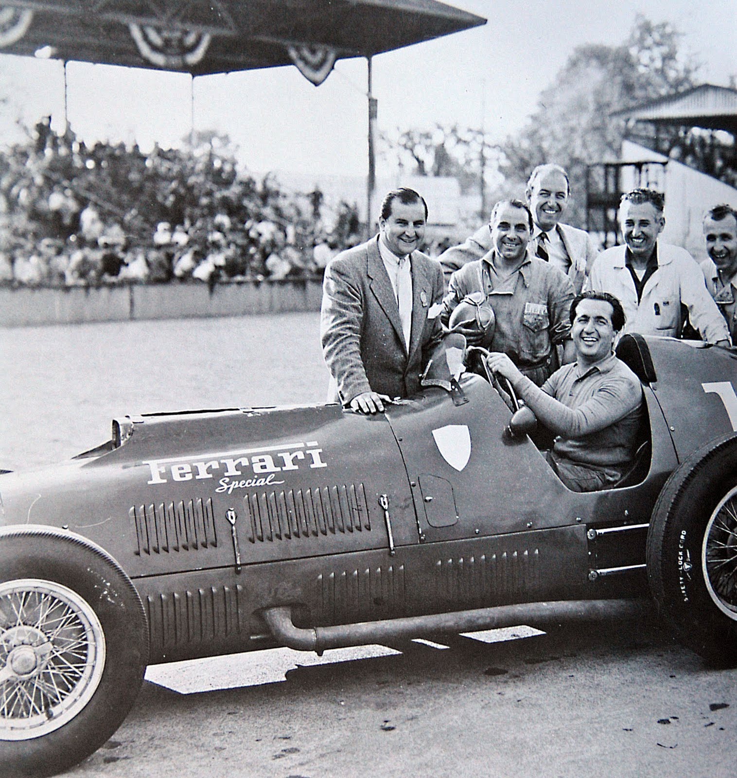 Welcome to RolexMagazine.com...Home of Jake's Rolex World Magazine ...