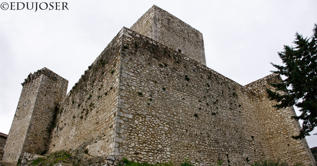 EDUJOSER: CASTILLO DE AUSONIA (Italia)