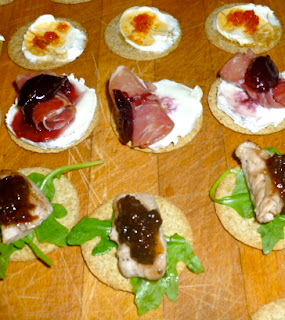 Smy Chutney: Canapés: can I get a canapé-men?