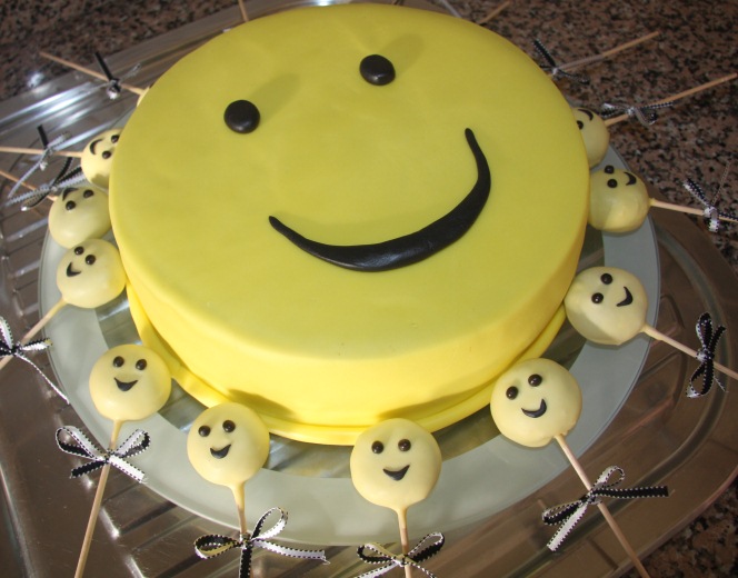 FaBOLOsos bolos...: Just smile :D