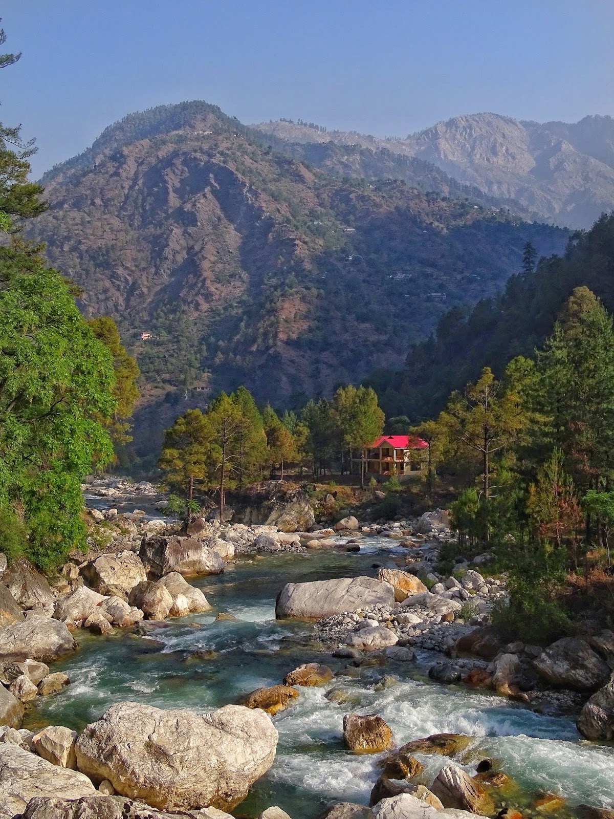Tirthan Valley