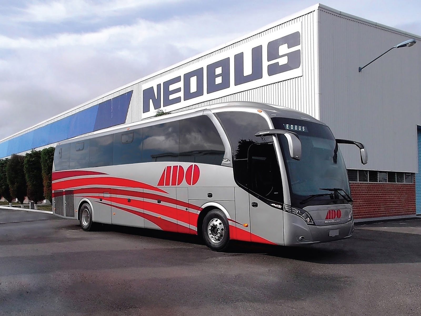 El modelo New Road N10 de Neobus alcanzo las 1.000 unidades comercializadas