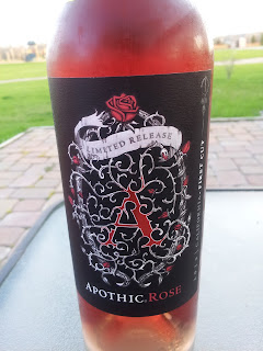 Wine WOWS! from Sue: Apothic Rose... Hello There, Lovely Wine!