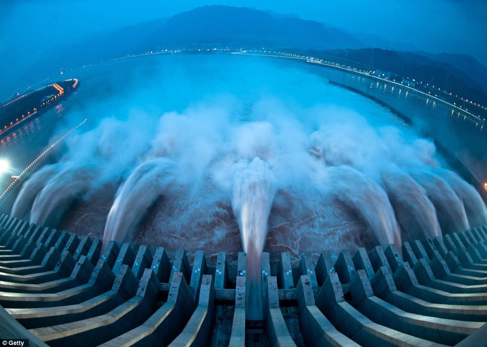World Amazing Gallery: World's Biggest dam in China