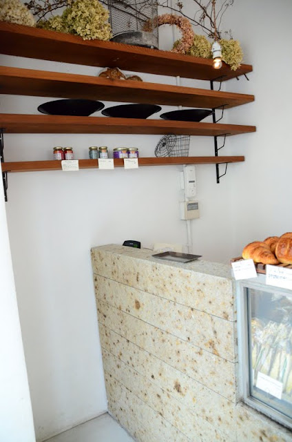 Tokyo space design: A tiny tiny bakery