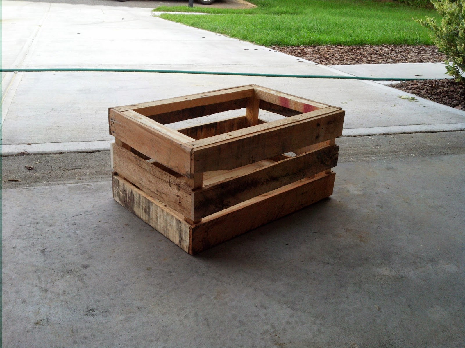 Custom. All Custom. : Pallet recycling.