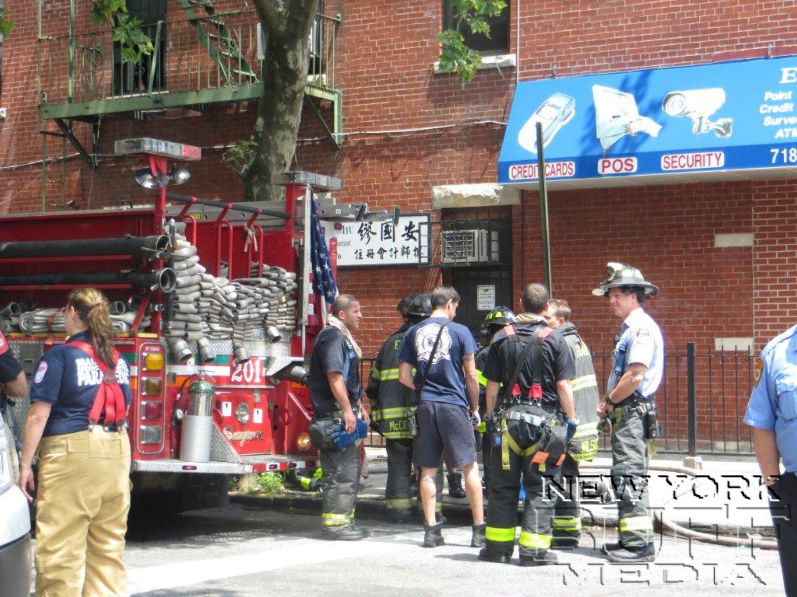 New York Buff Media: FDNY - Brooklyn 10-75 Box 2685