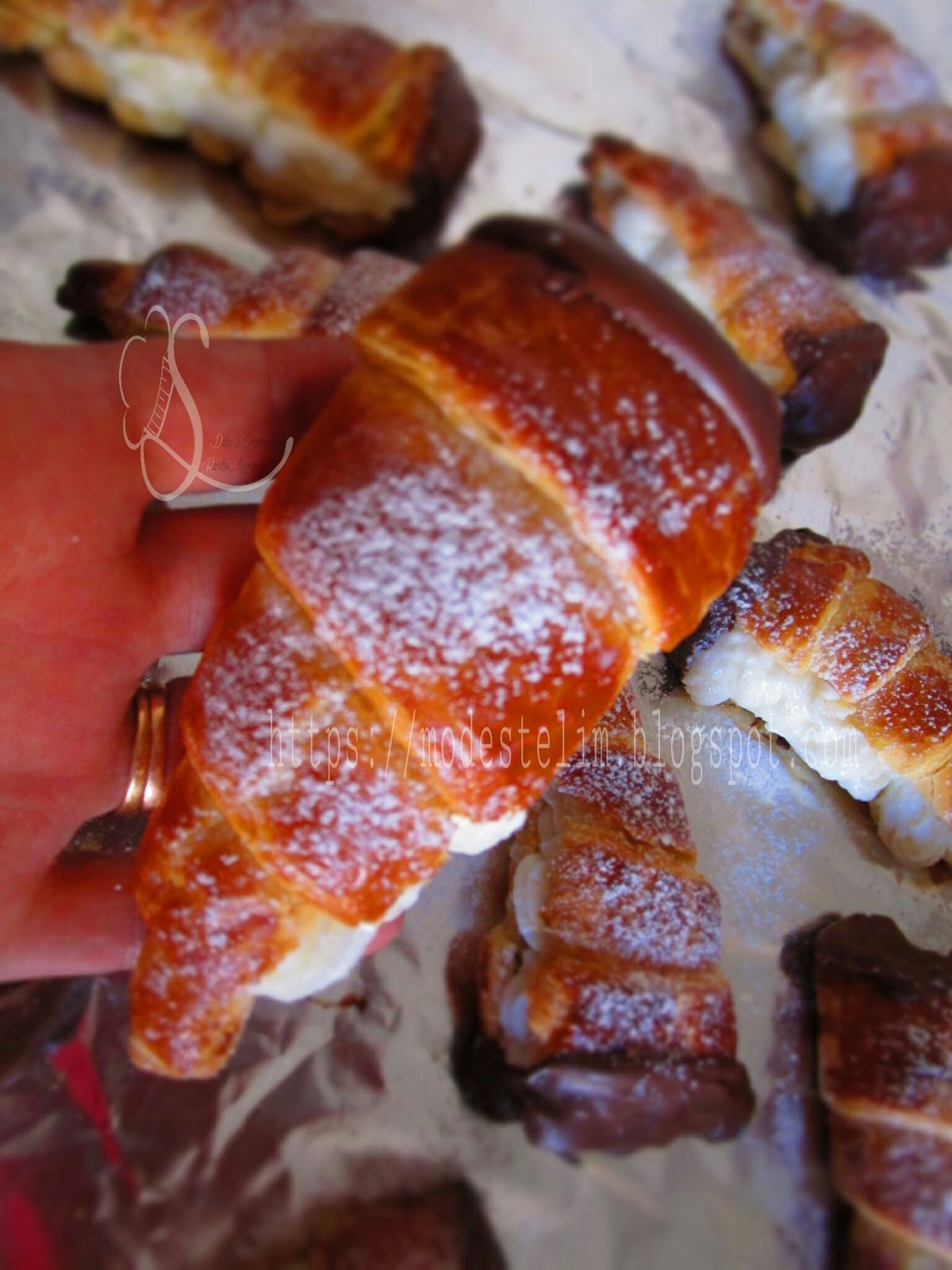 Cornet a la pâte à croissant fourré de crème
