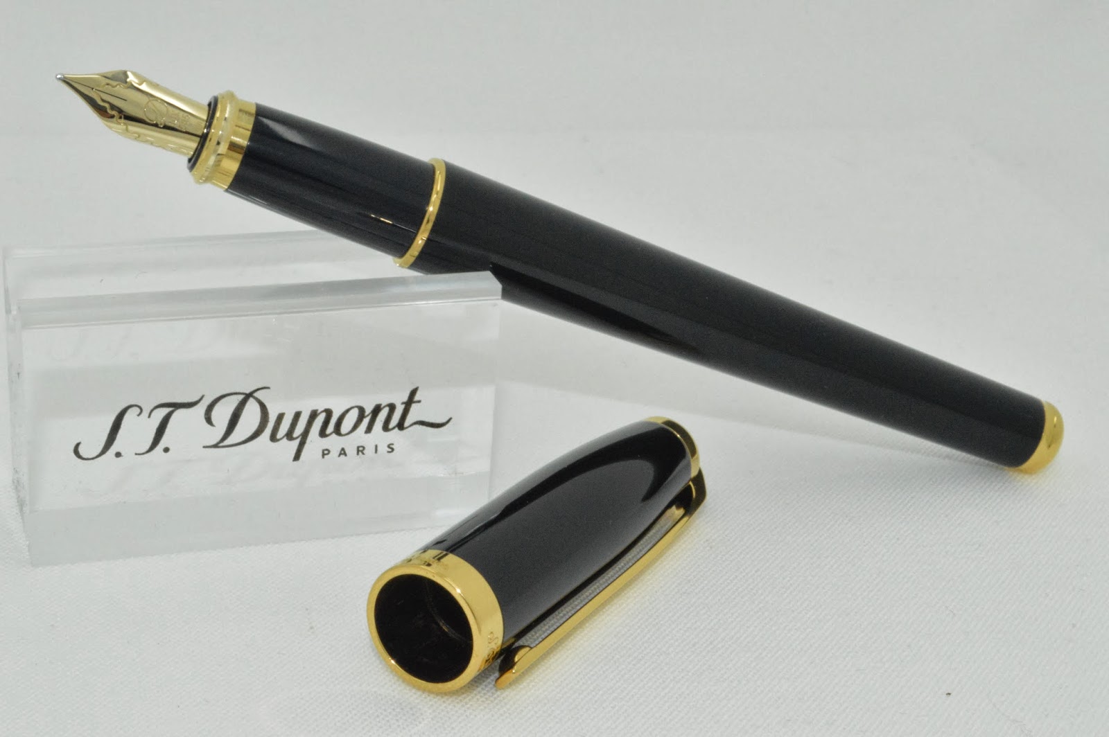 ziq S.T. DUPONT collections: ORIGINAL S.T.DUPONT FOUNTAIN PEN GOLD 18K ...