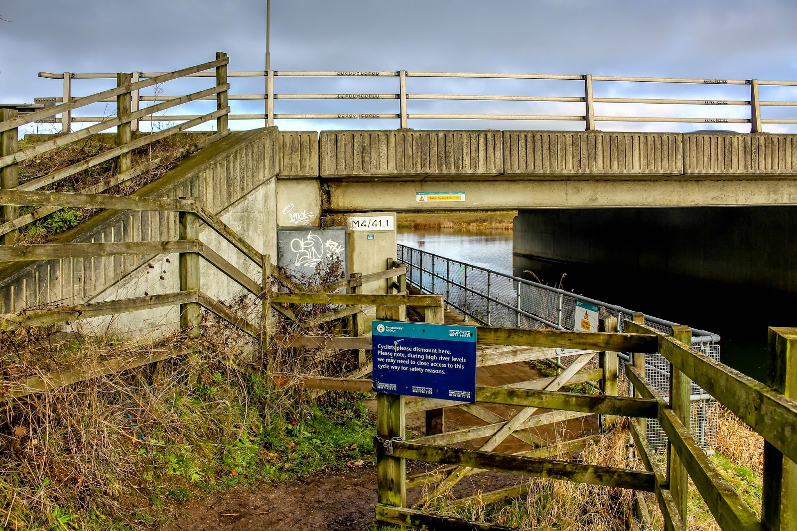 pointless walks to dismal places: Jubilee River - 14.02.15