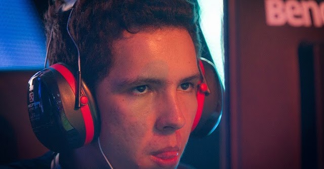 Ele está de volta! Yetz e seu retorno triunfante no competitivo ...